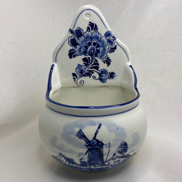 Delft | Wall Decor | Vtg Royal Delft Ceramic Wall Pocket 7 Holland ...